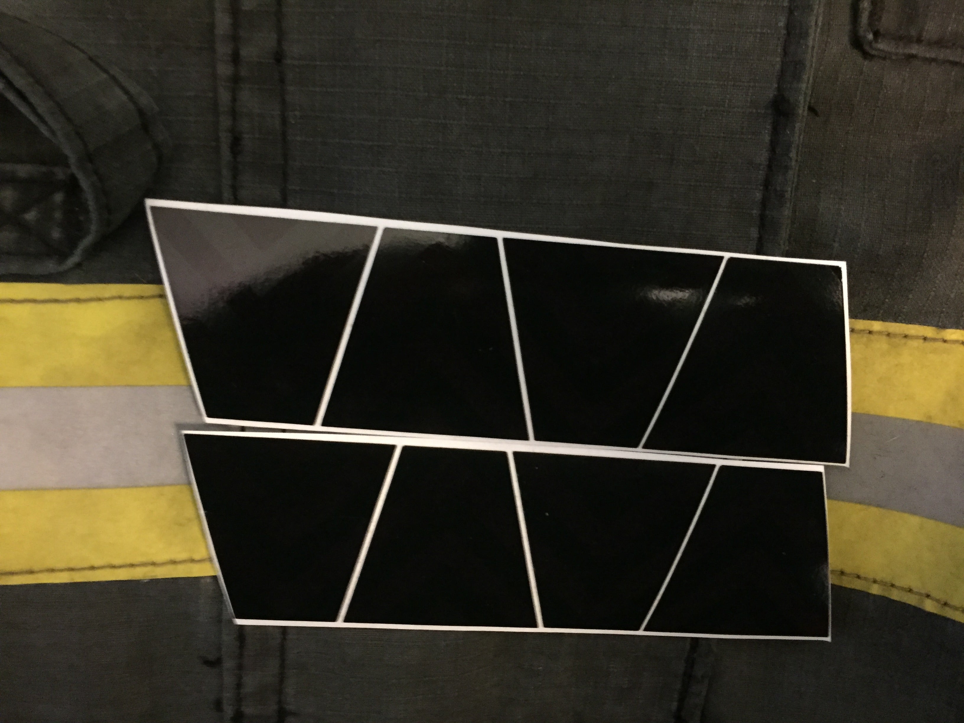 BLACKED OUT BLACK AND GREEN CHEVRON REFLECTIVE HELMET (TET) TETRAHEDRO ...