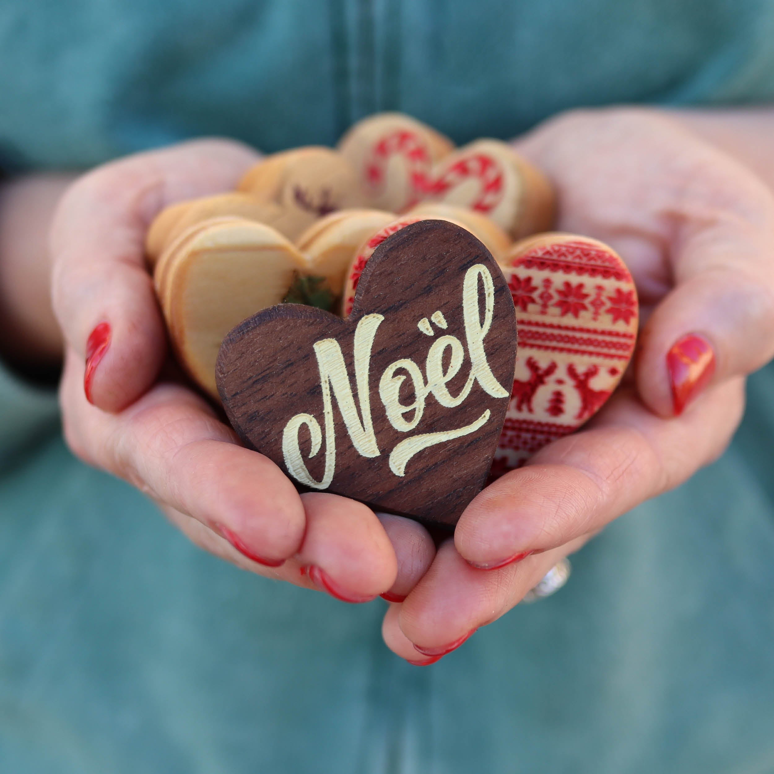 Christmas Hearts :: Engraved Sets – Man Cave And Apparel