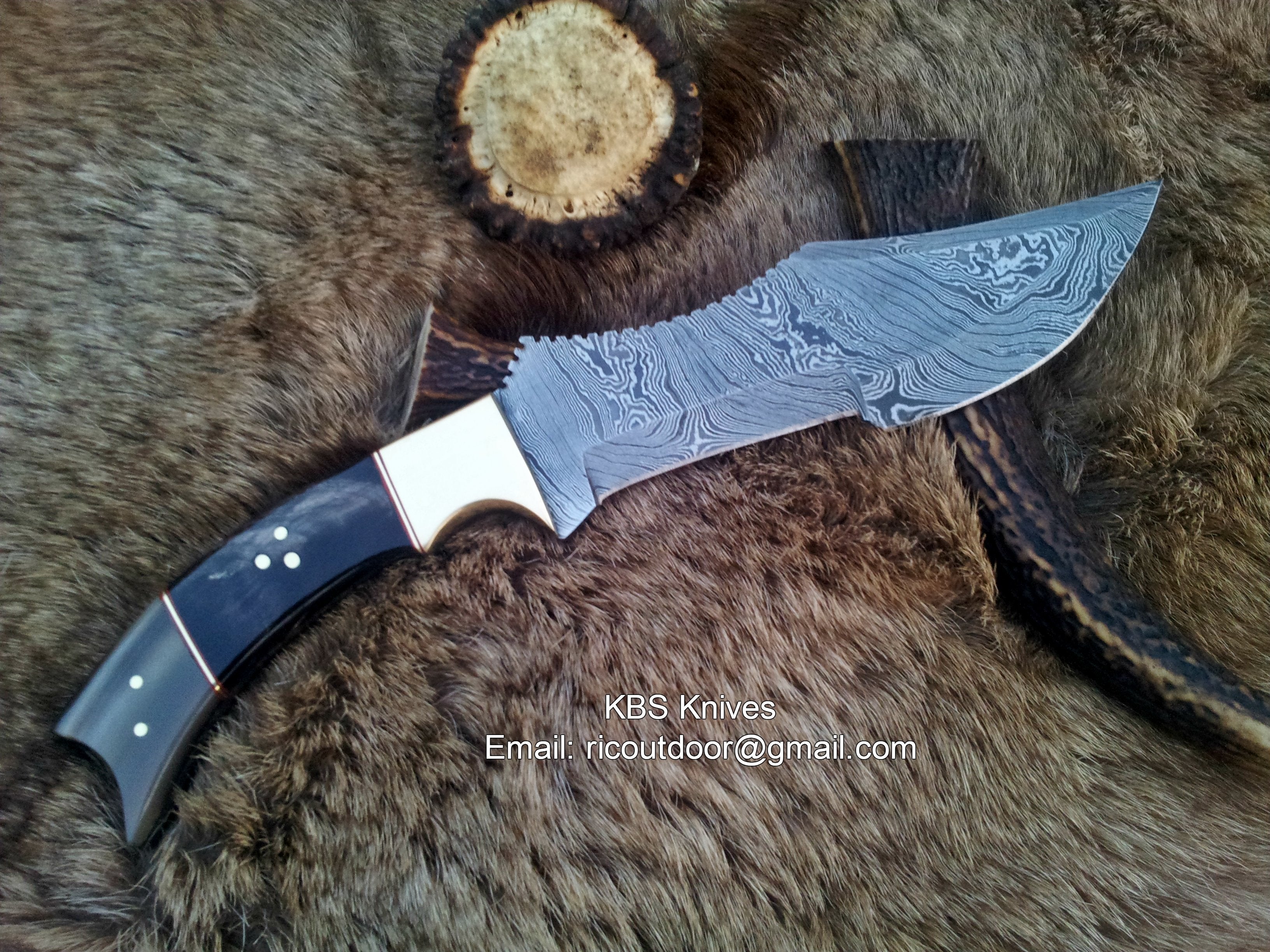 Damascus Steel Blade Tracker Knife with Buffalo Horn Handle & Leather ...