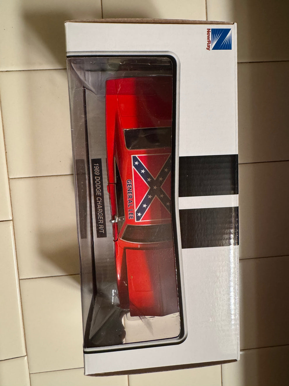 1:25 Scale General Lee Diecast Model Car - Dukes of Hazzard Collectible ...