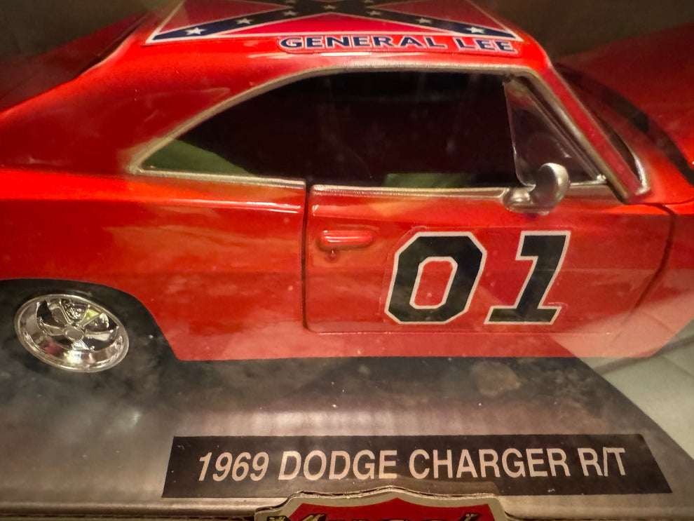 1:25 Scale General Lee Diecast Model Car - Dukes of Hazzard Collectible ...